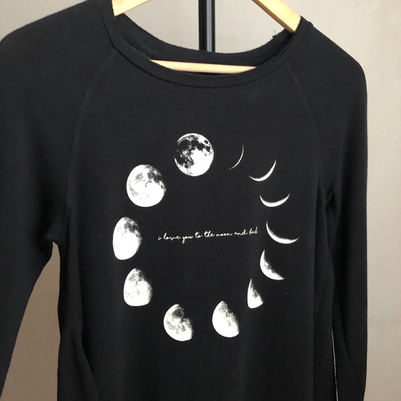 Grayson Threads | Tops | Moon Novelty Print Blouse Grayson Thread Size ...